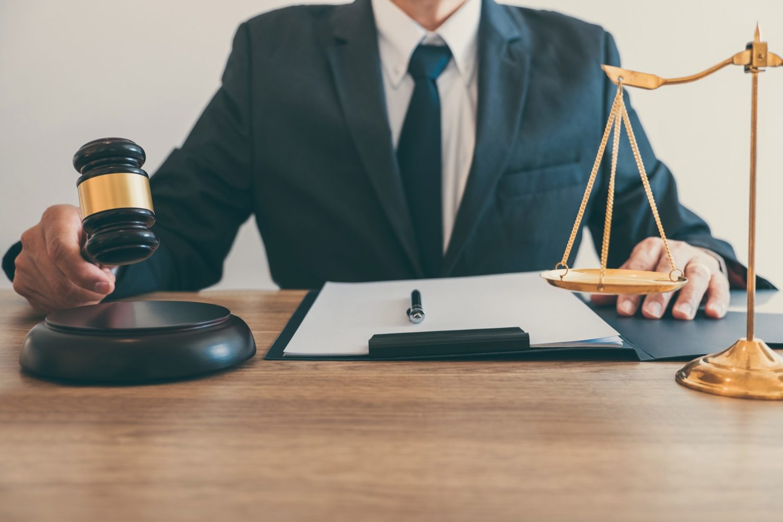 Which Type of Court Reporting Services Are Best? | Remote Legal